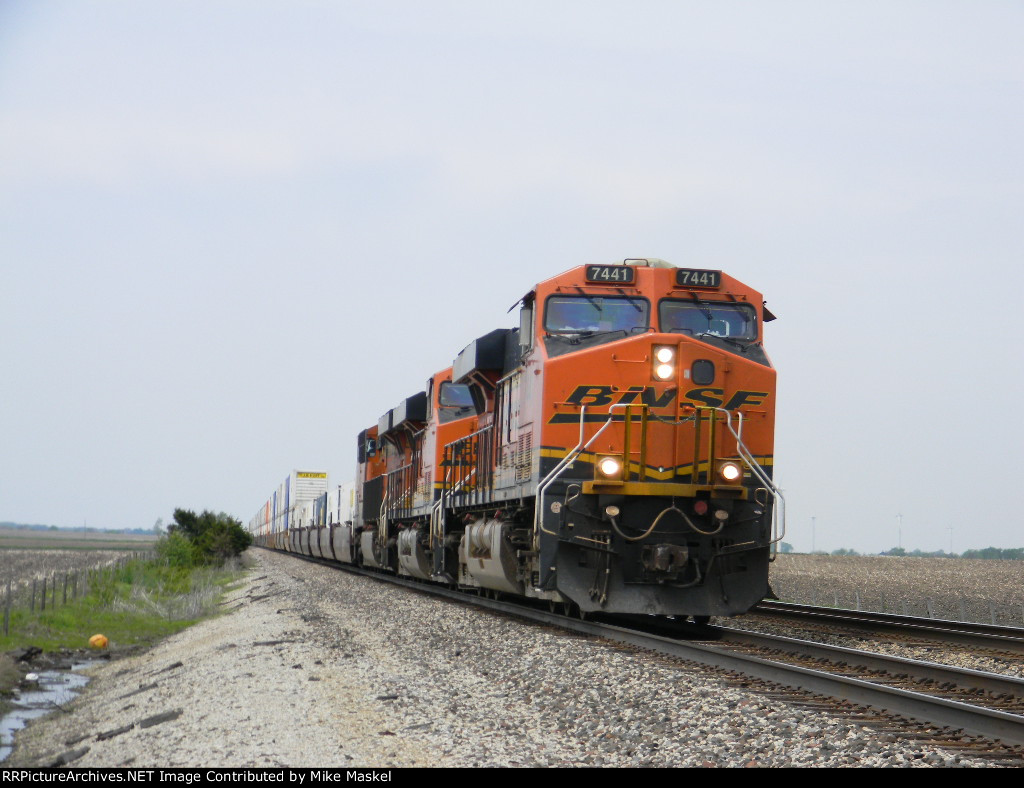 BNSF 7441
